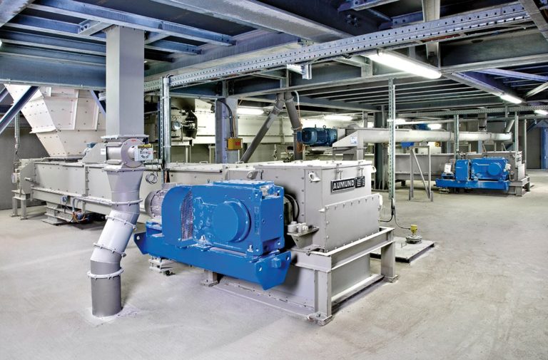 Chain Conveyors: Continuous conveyor for the transport of bulk goods