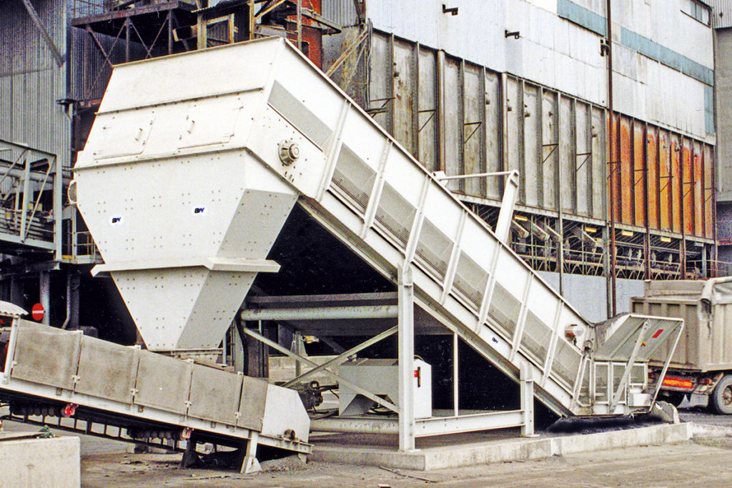 AUMUND Brasilien: Die ersten Samson® Materialförderer für Biomasse in ...
