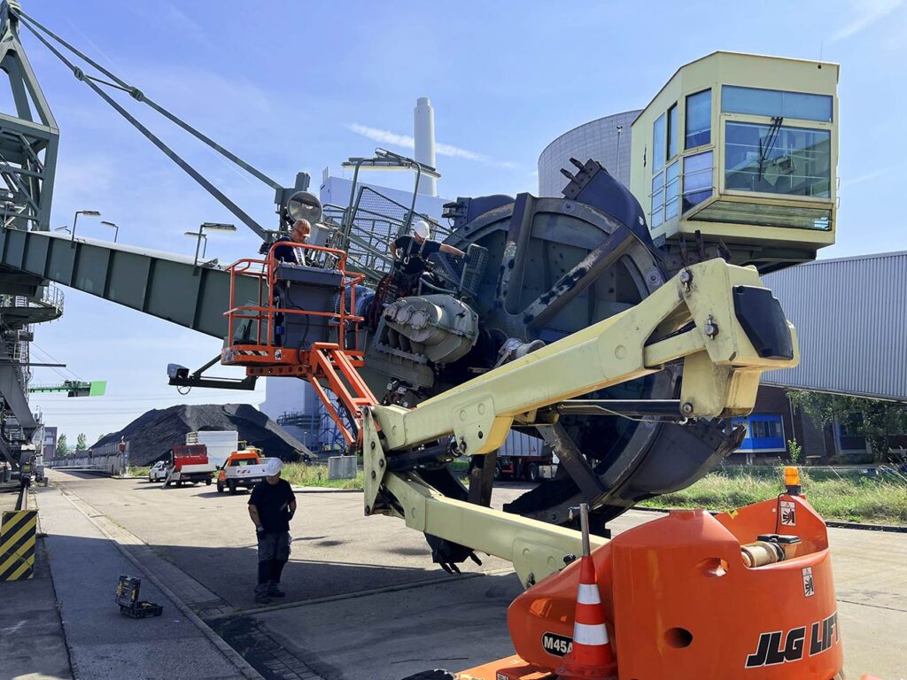 SCHADE tests bucket-wheel unit in a steam power plant - AUMUND Group